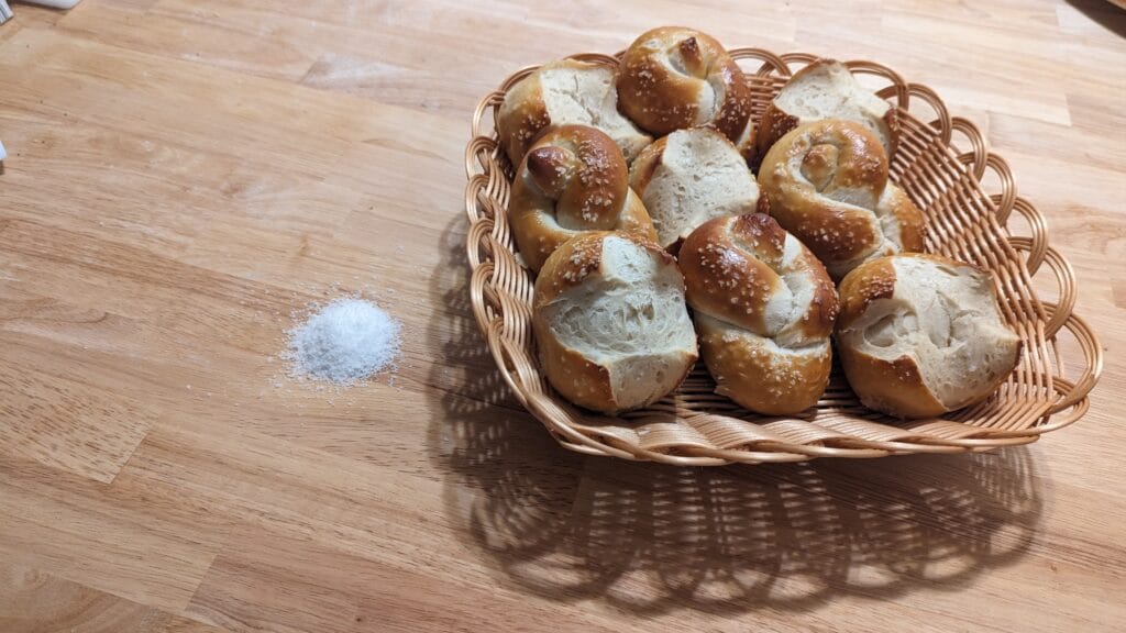 Soft Bretzel Knot | Bretzel Traditional German Treats Ltd.